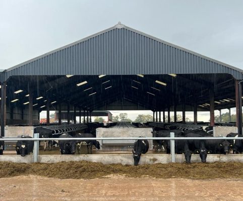 Dutch Barn - Robinsons Group Steel Construction